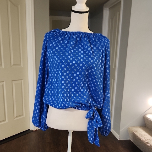 CeCe | Tops | Nwt Cece Blue Floral Blouse | Poshmark